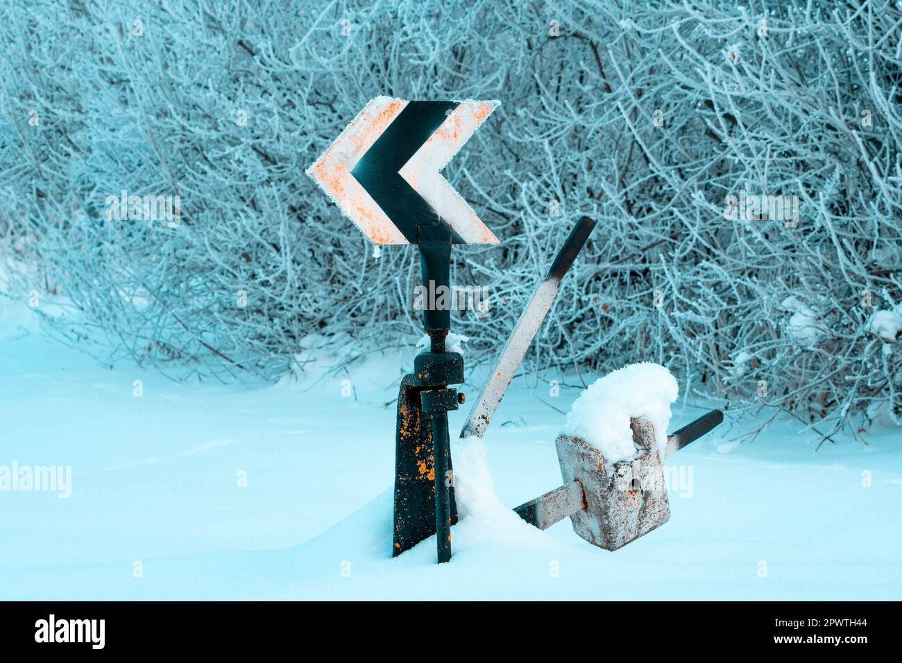 Arrow for switching the railway. Old Railway arrow in a winter season ...