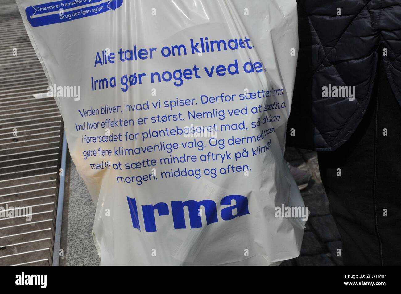 Irma grocery bag hi-res stock photography and images - Alamy