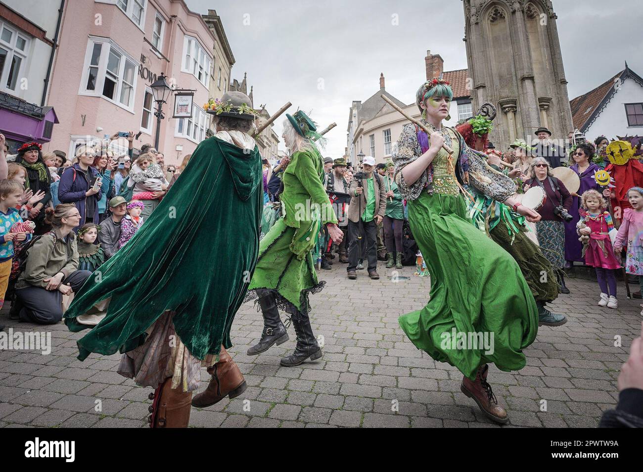 Glastonbury, UK. 1st May 2023. Beltane Celtic festival celebrations on ...