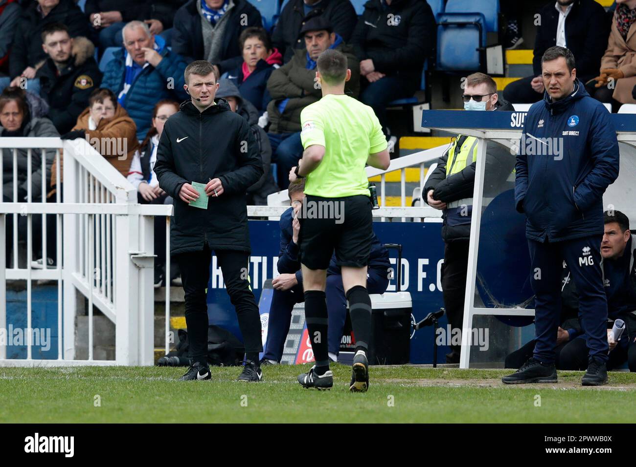 Barrow goalkeeper hi-res stock photography and images - Alamy