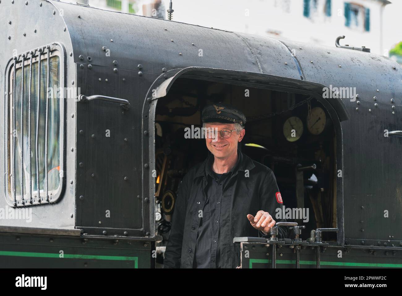 Neustadt an der Weinstrasse, Germany. 1st May, 2023. A smiling ...