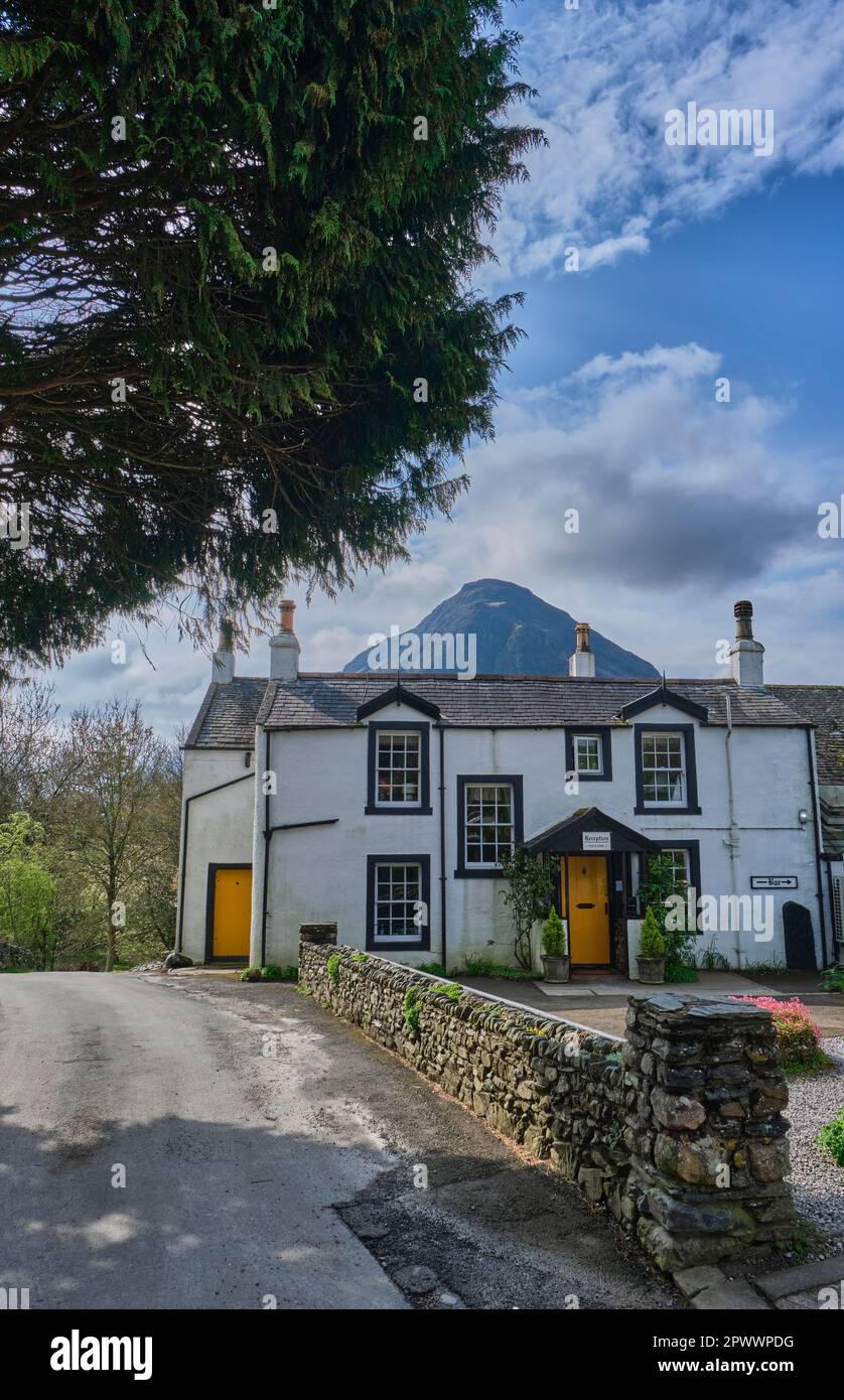 The kirkstile inn lake district hi-res stock photography and images - Alamy