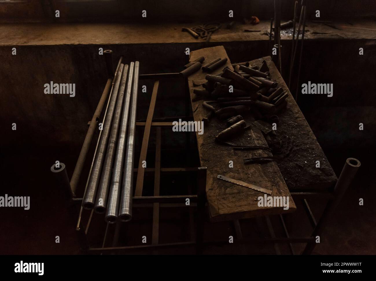 Shotguns barrels hi-res stock photography and images - Alamy