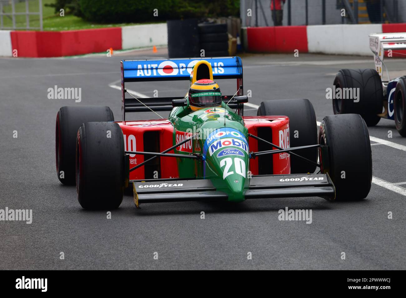 1990 Benetton-Ford B190, An F1 demonstration to celebrate the 30th ...