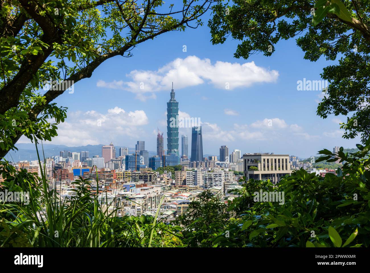 Taipei, Taiwan 28 September 2022: Taipei city skyline Stock Photo - Alamy