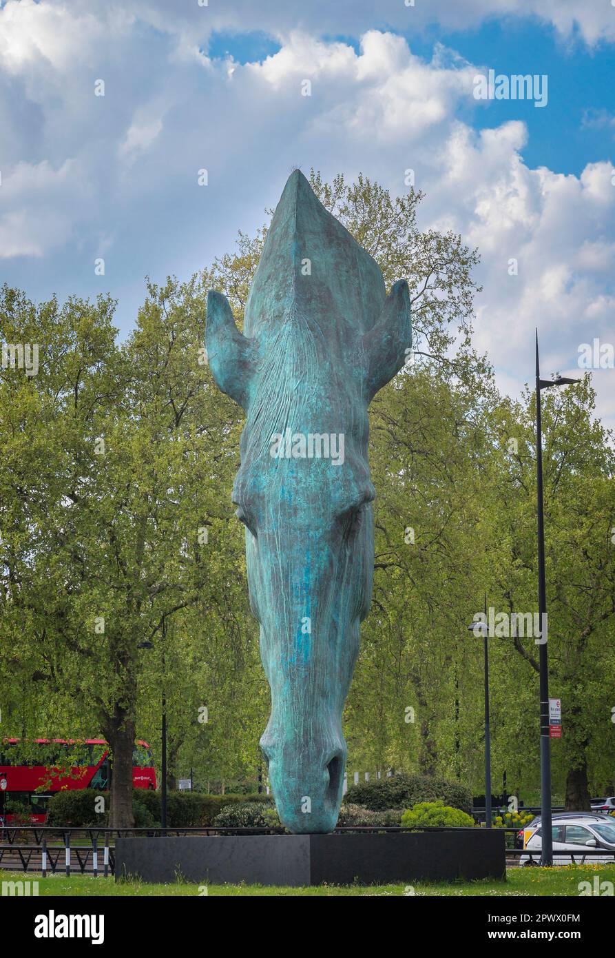 Stunning Horse Sculpture, London Stock Photo - Alamy