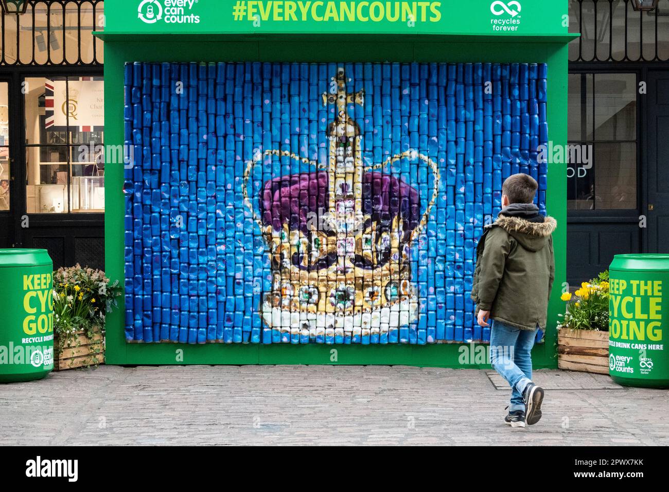 James cochran hi-res stock photography and images - Alamy