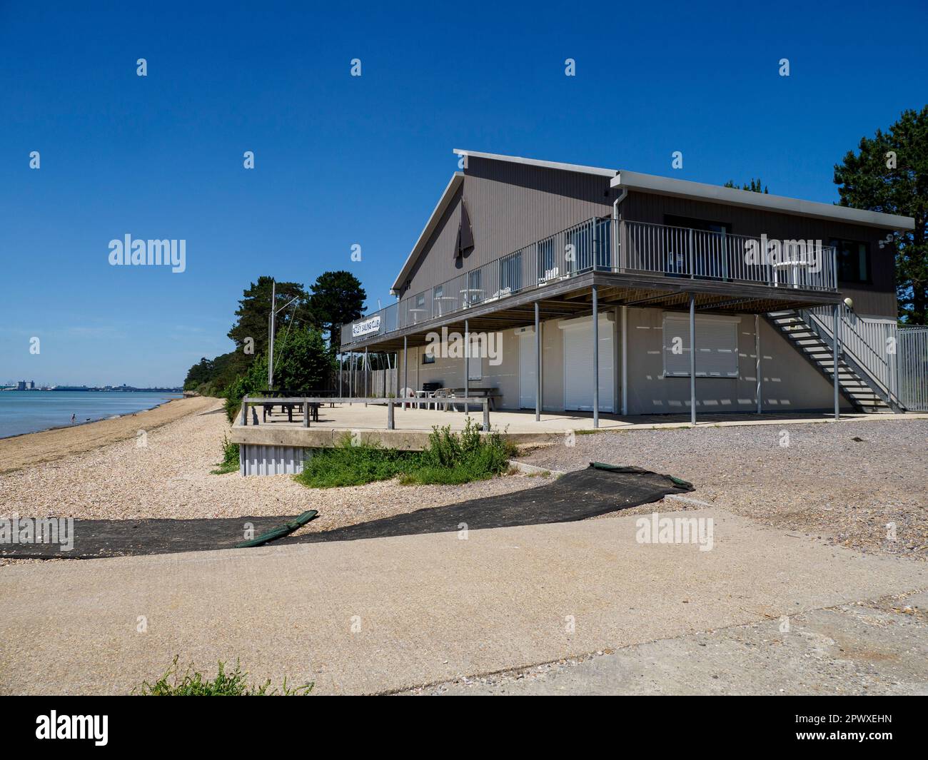 Netley and southampton water hi-res stock photography and images - Alamy