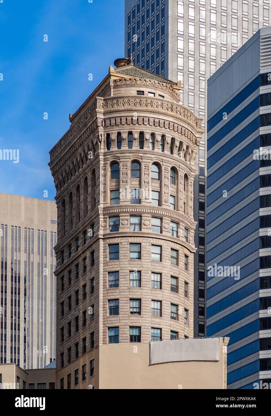 A picture of the Hobart Building, in Downtown San Francisco Stock Photo ...