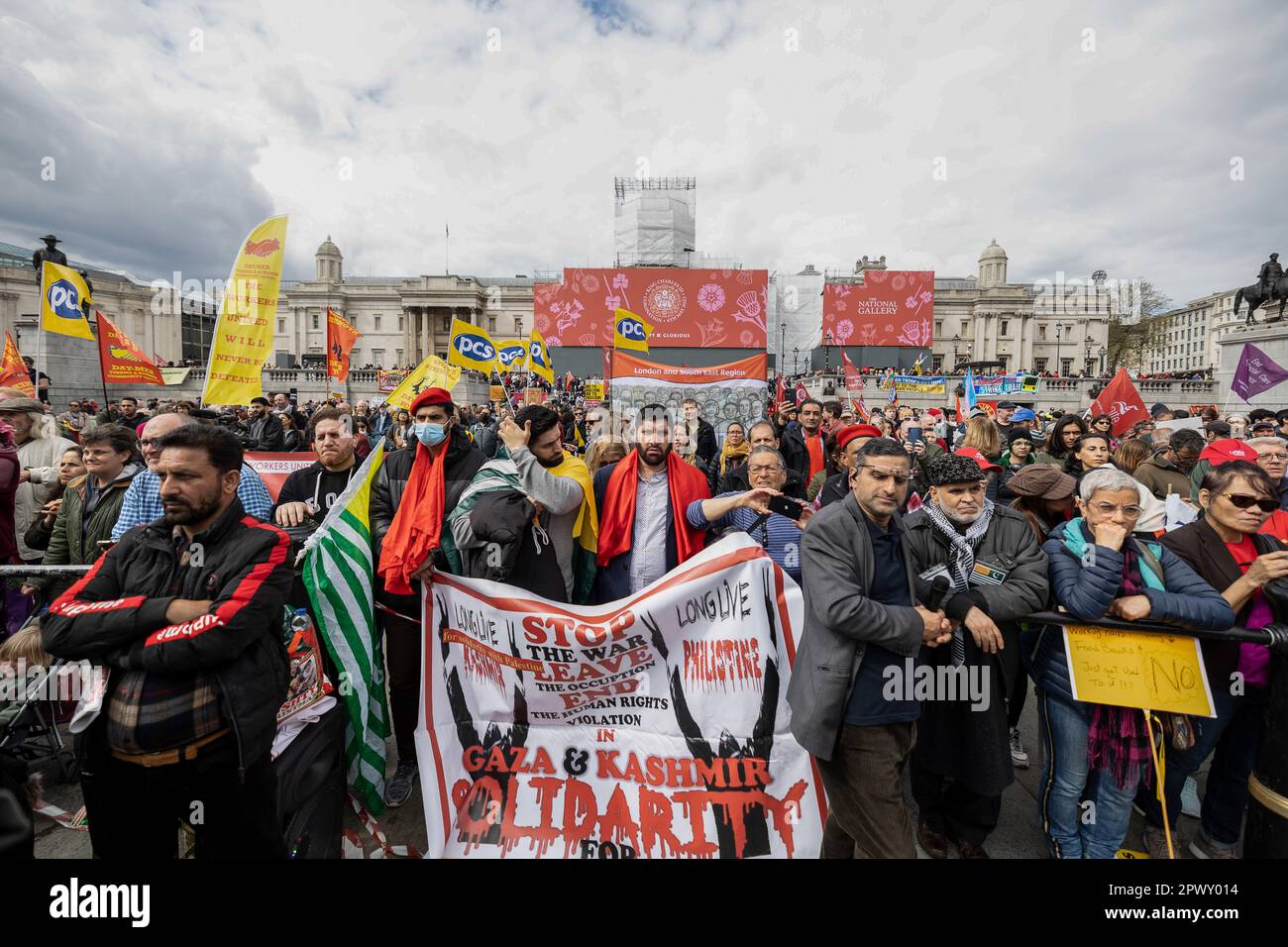 Unite union pay rise hi-res stock photography and images - Alamy