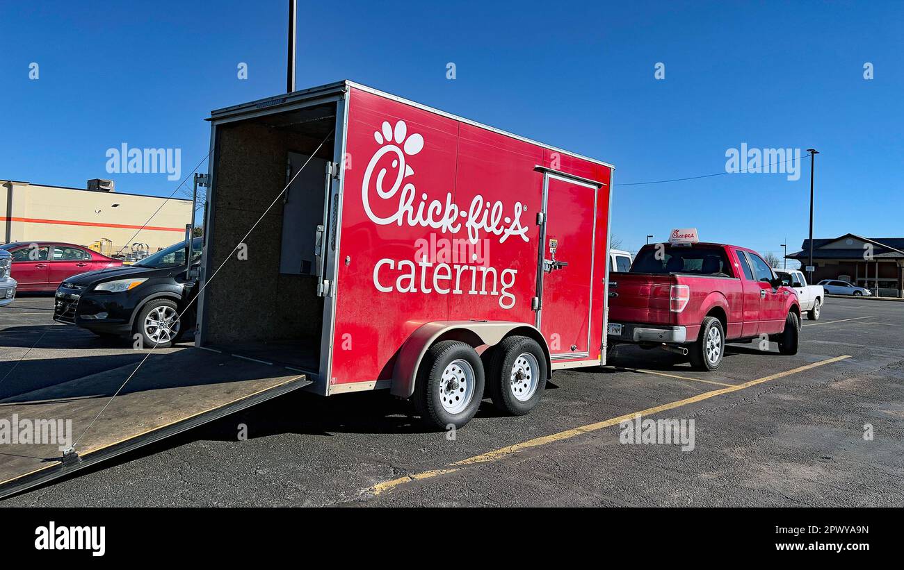 EMPORIA, KANSAS - FEBRUARY 27, 2023 People line up to order sandwiches ...