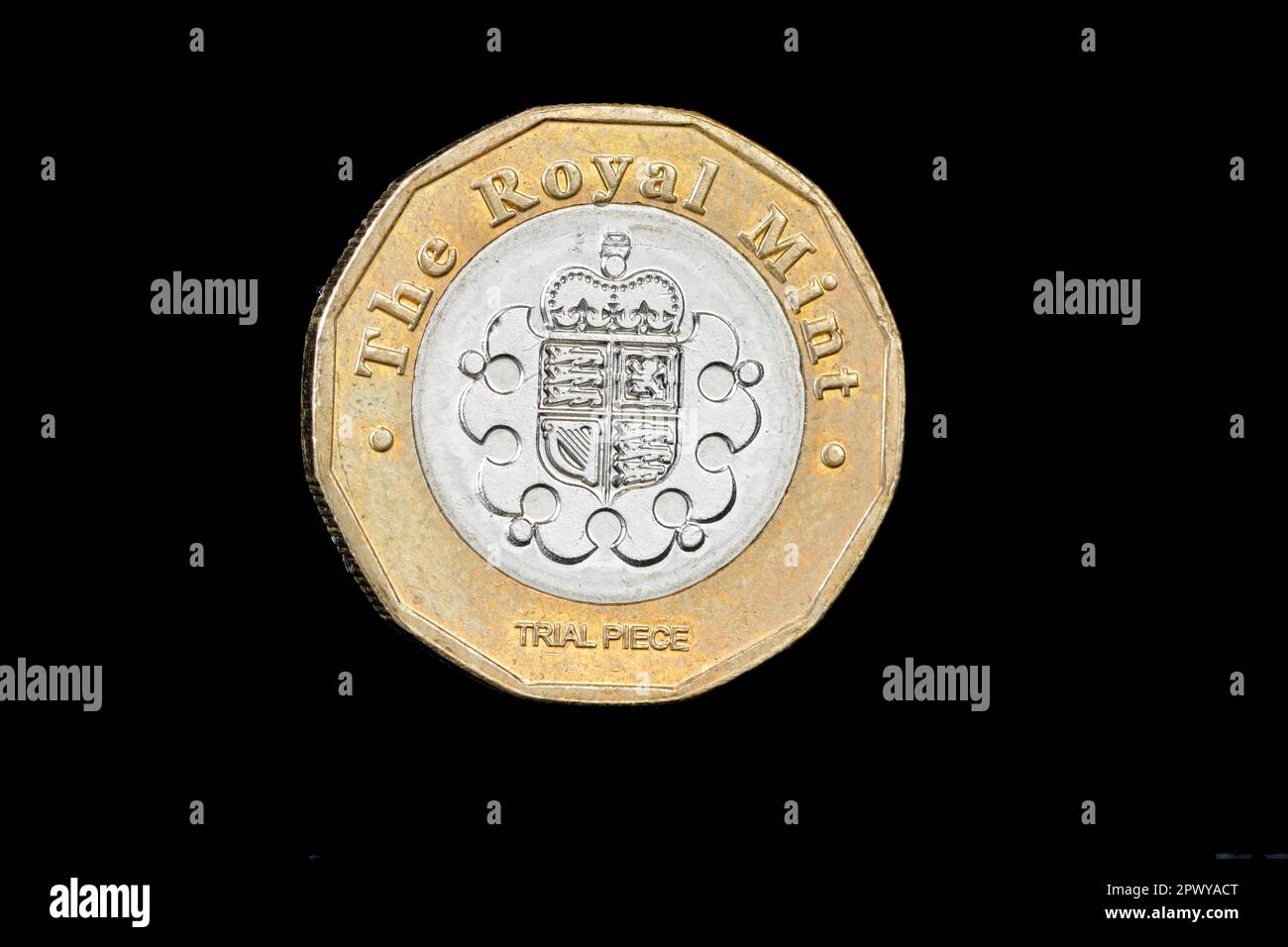 2015 Trial Piece £1 coin by The Royal Mint Stock Photo - Alamy