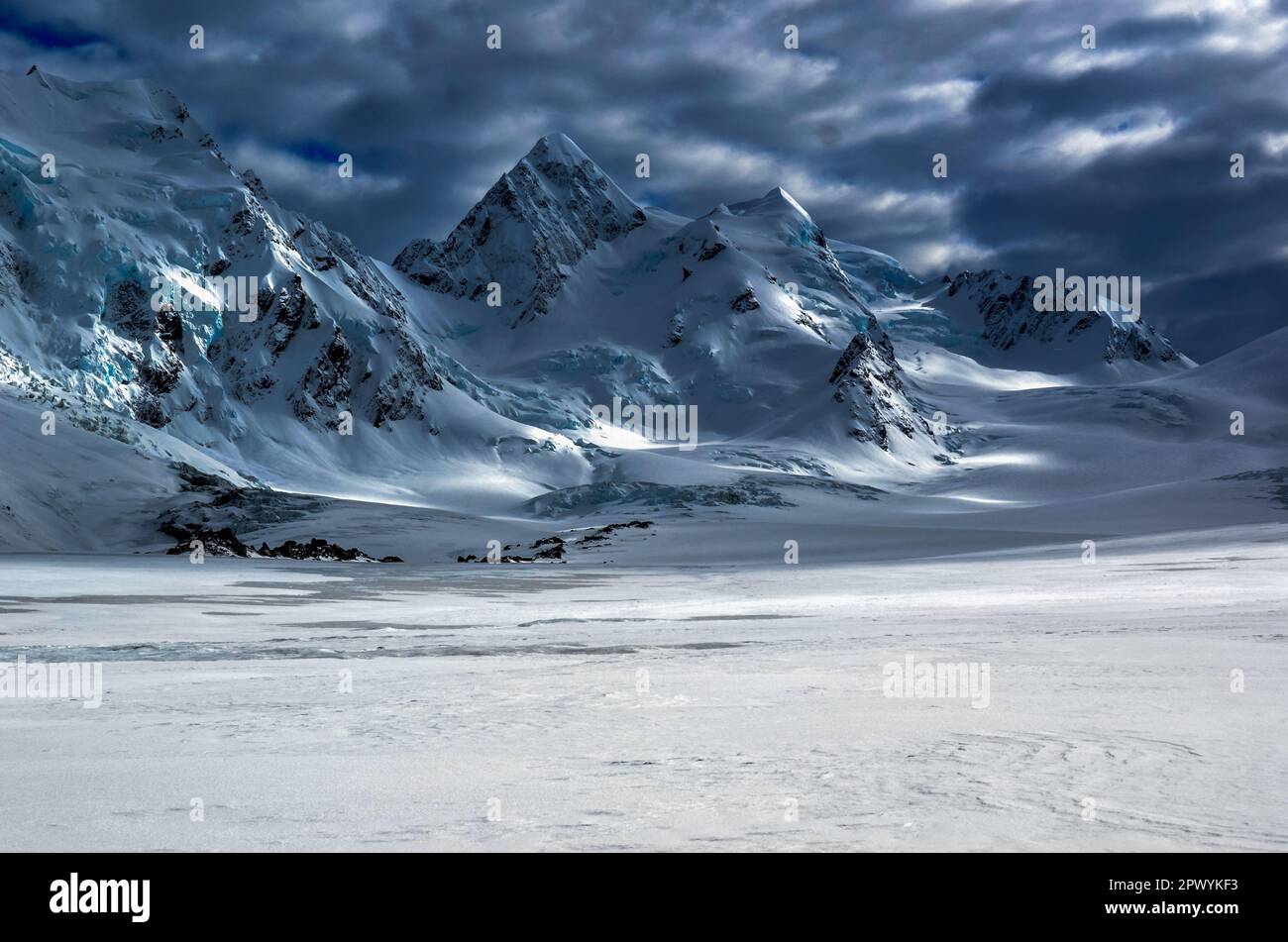 Mount cook range hi-res stock photography and images - Alamy