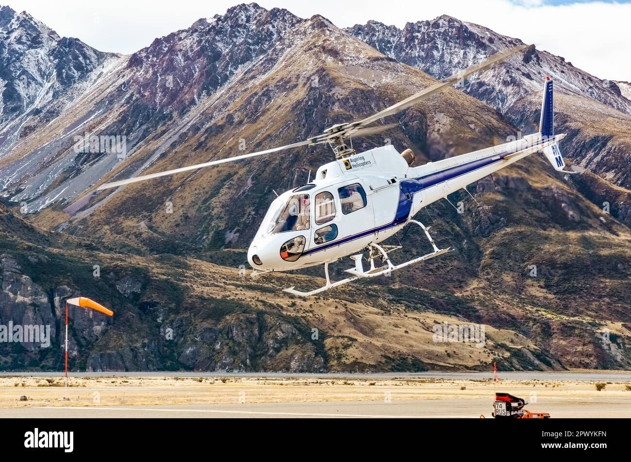 Flightseeing new zealand hi-res stock photography and images - Alamy