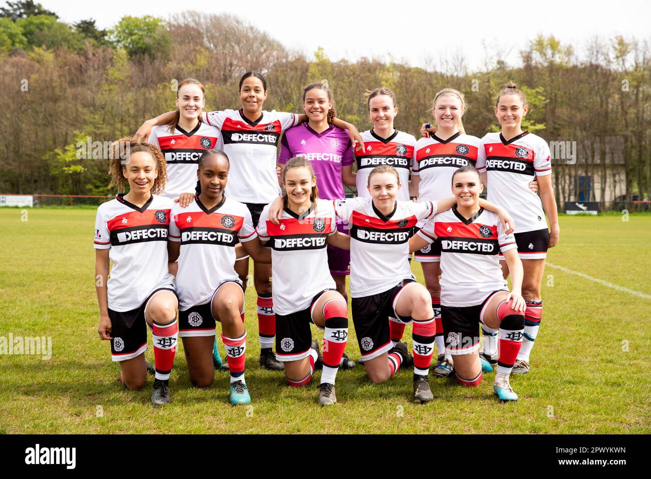 Dulwich Hamlet starting eleven team photo against Saltdean, 30th April ...