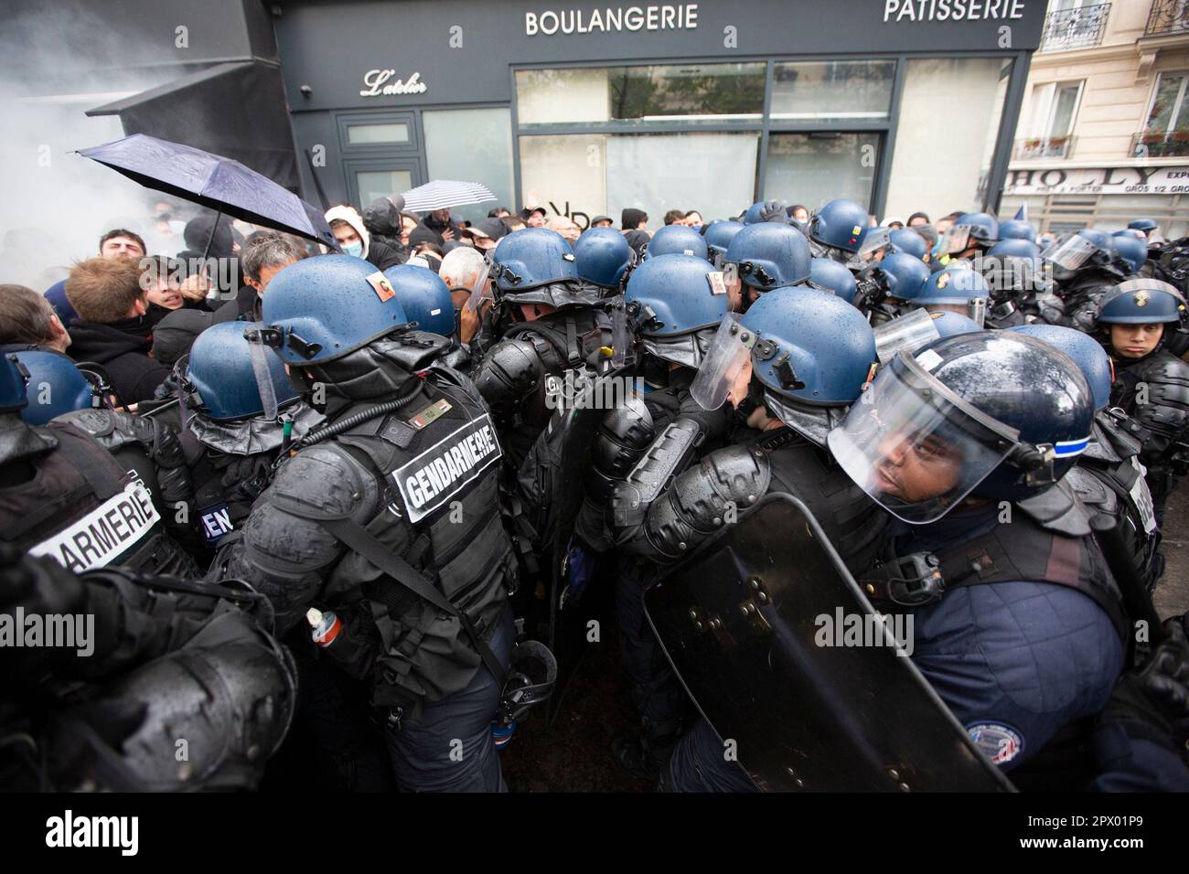Police mobilization hi-res stock photography and images - Alamy