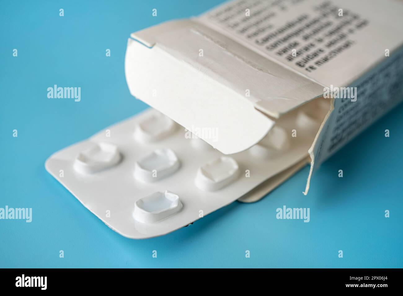 Empty pill box packaging hi-res stock photography and images - Alamy