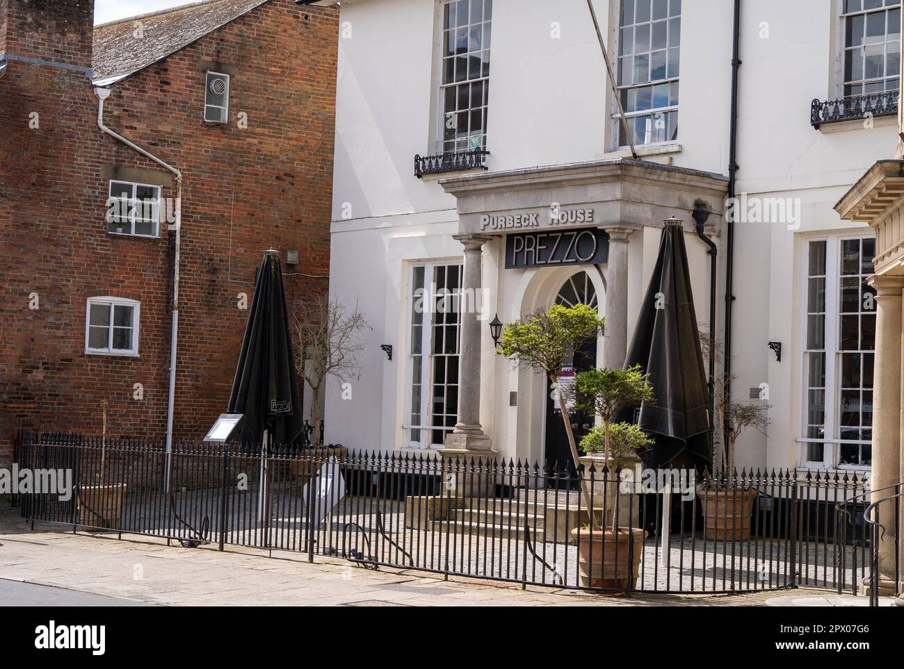 Wimborne town center hi-res stock photography and images - Alamy