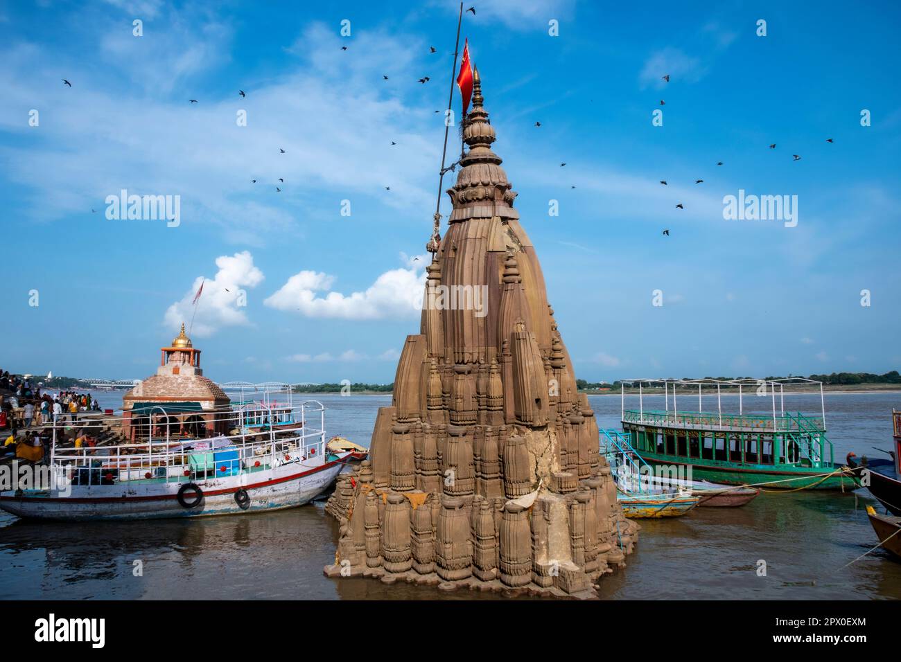 Ratneshwar Mahadev Temple in a flooded Ganges, Varanasi, Uttar Pradesh ...