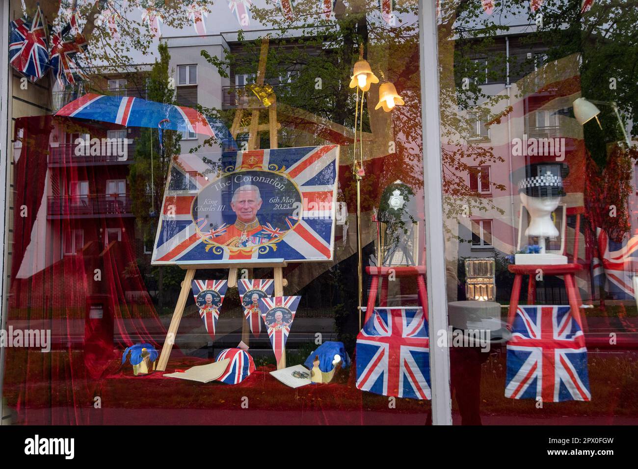 Maidenhead, Berkshire, UK. 1st May, 2023. A Coronation themed window ...