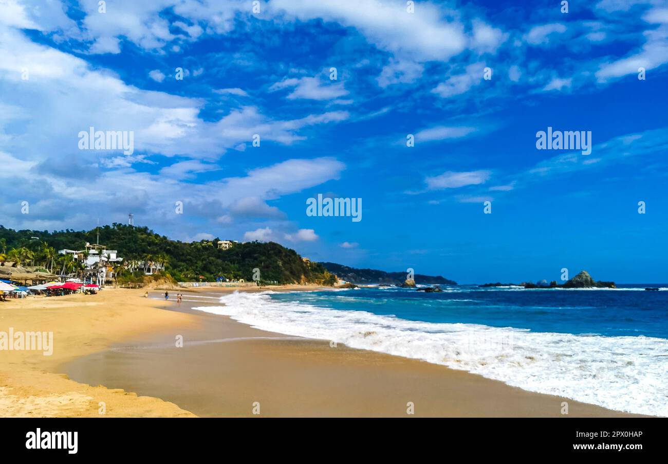 Playa mazunte mexico hi-res stock photography and images - Alamy