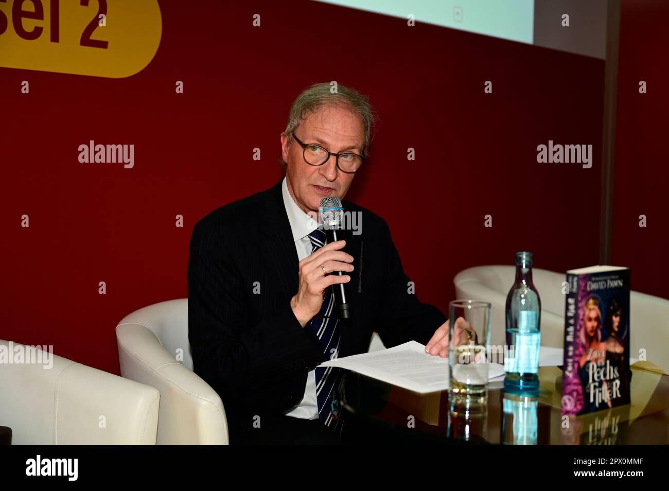 David Pawn bei der Lesung Zwei wie Pech und Flitter, WunderZeilen ...