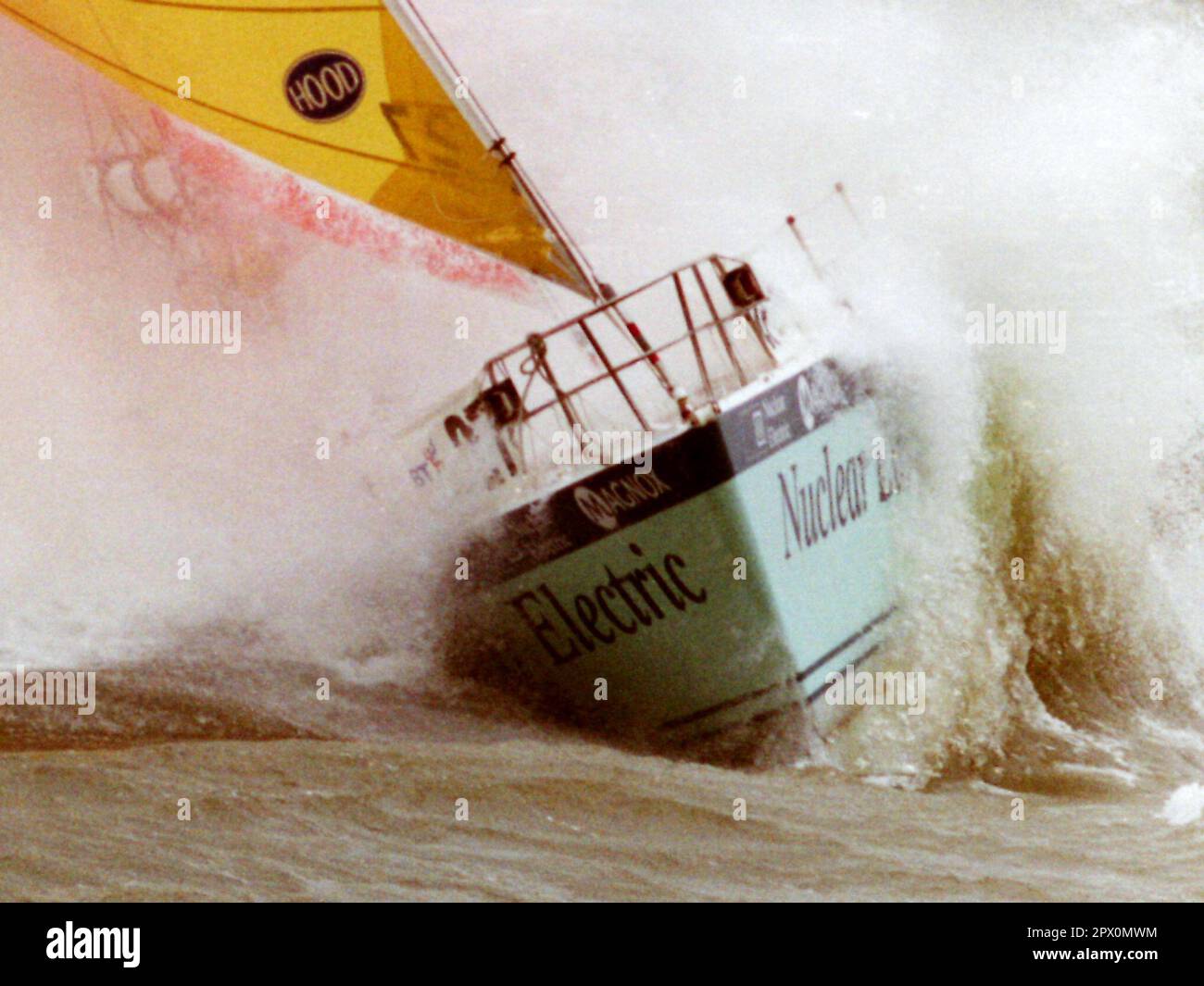 AJAXNETPHOTO. 1996. SOLENT, ENGLAND. - BT GLOBAL CHALLENGE RACE START ...