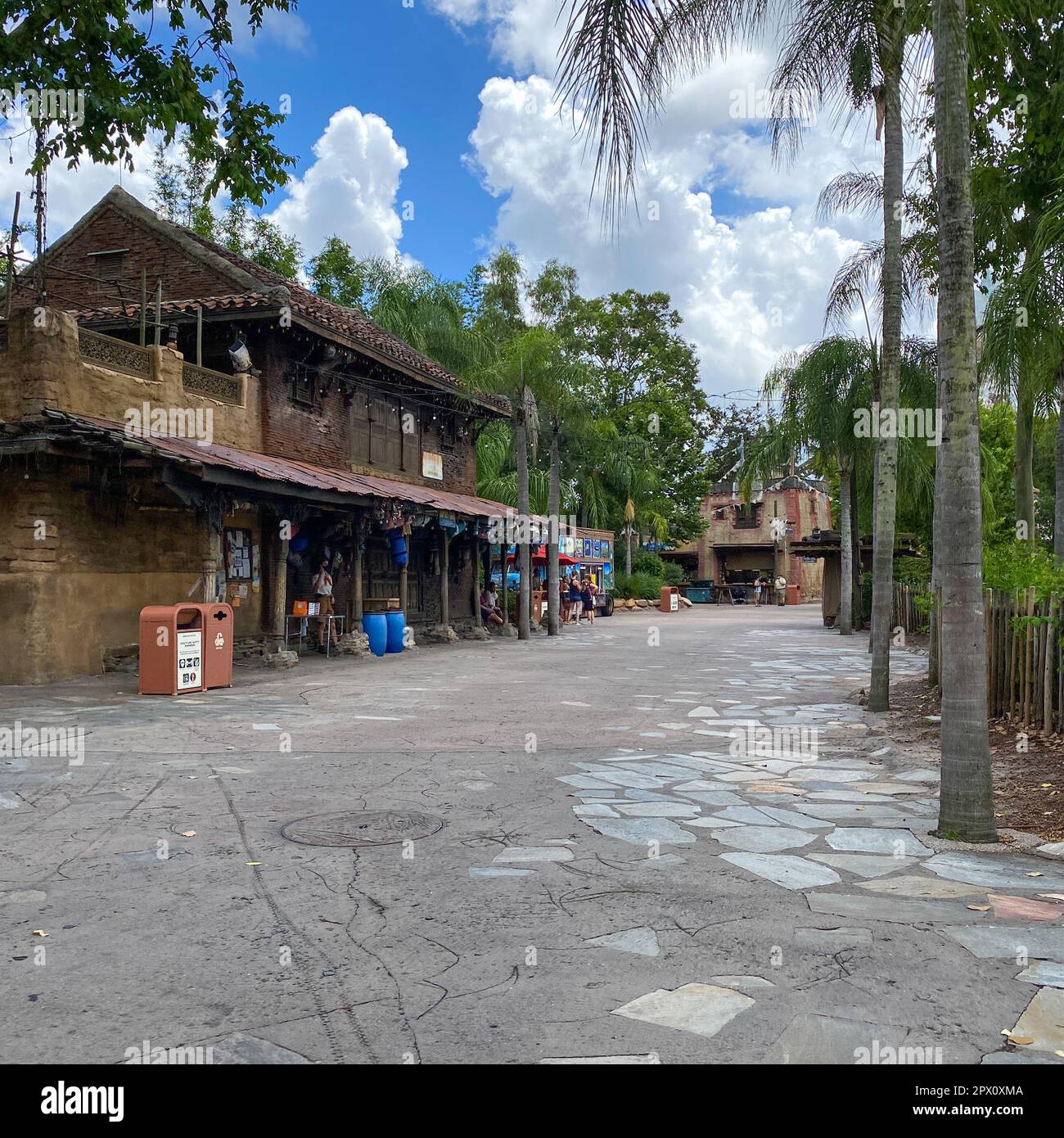 Walt disney world empty main street hi-res stock photography and images ...