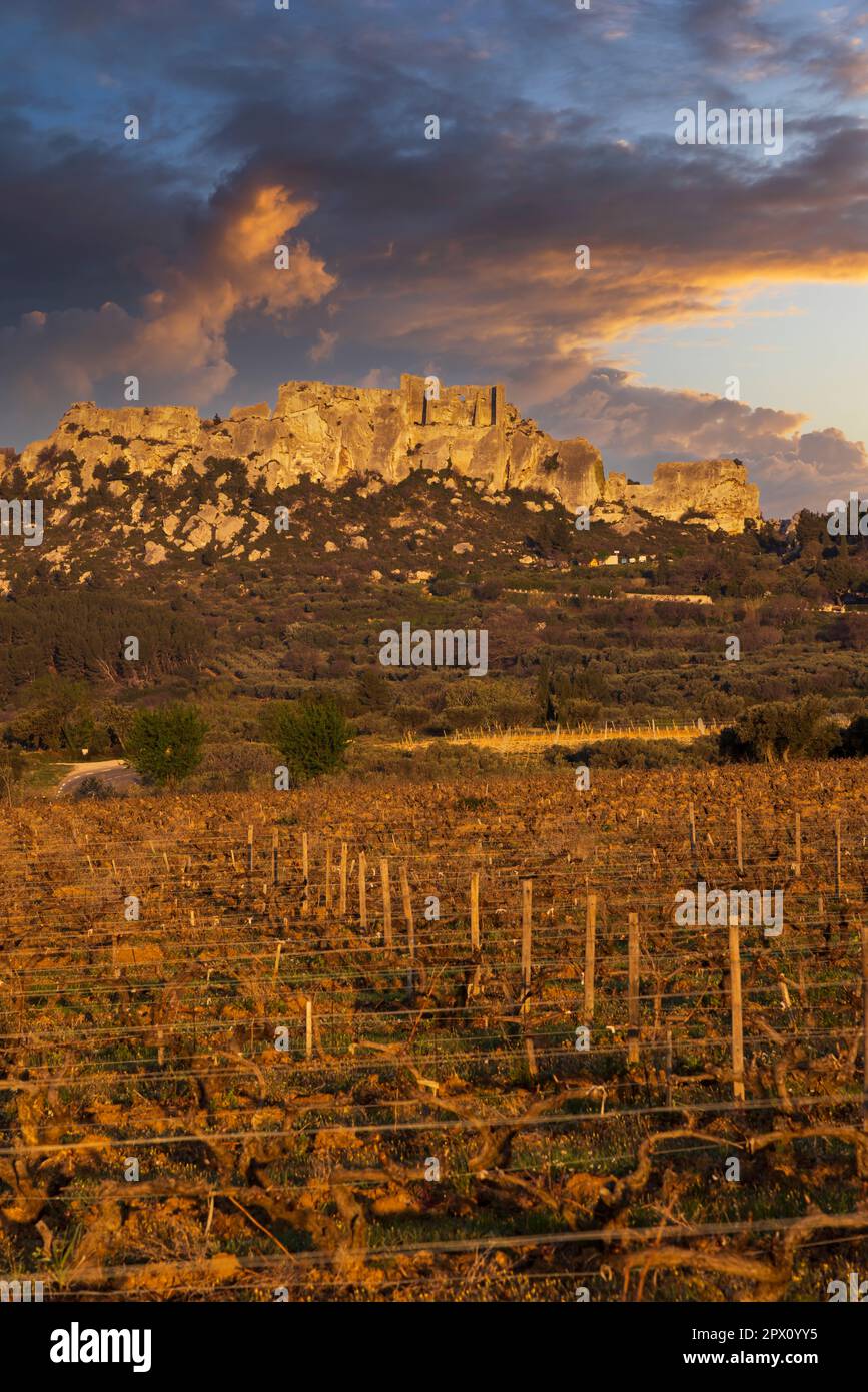Medieval castle and village, Les Baux-de-Provence, Alpilles mountains ...