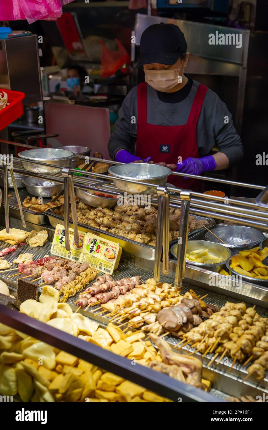Selling snacks at the Ningxia Night Market, Taipei, Taiwan Stock Photo ...