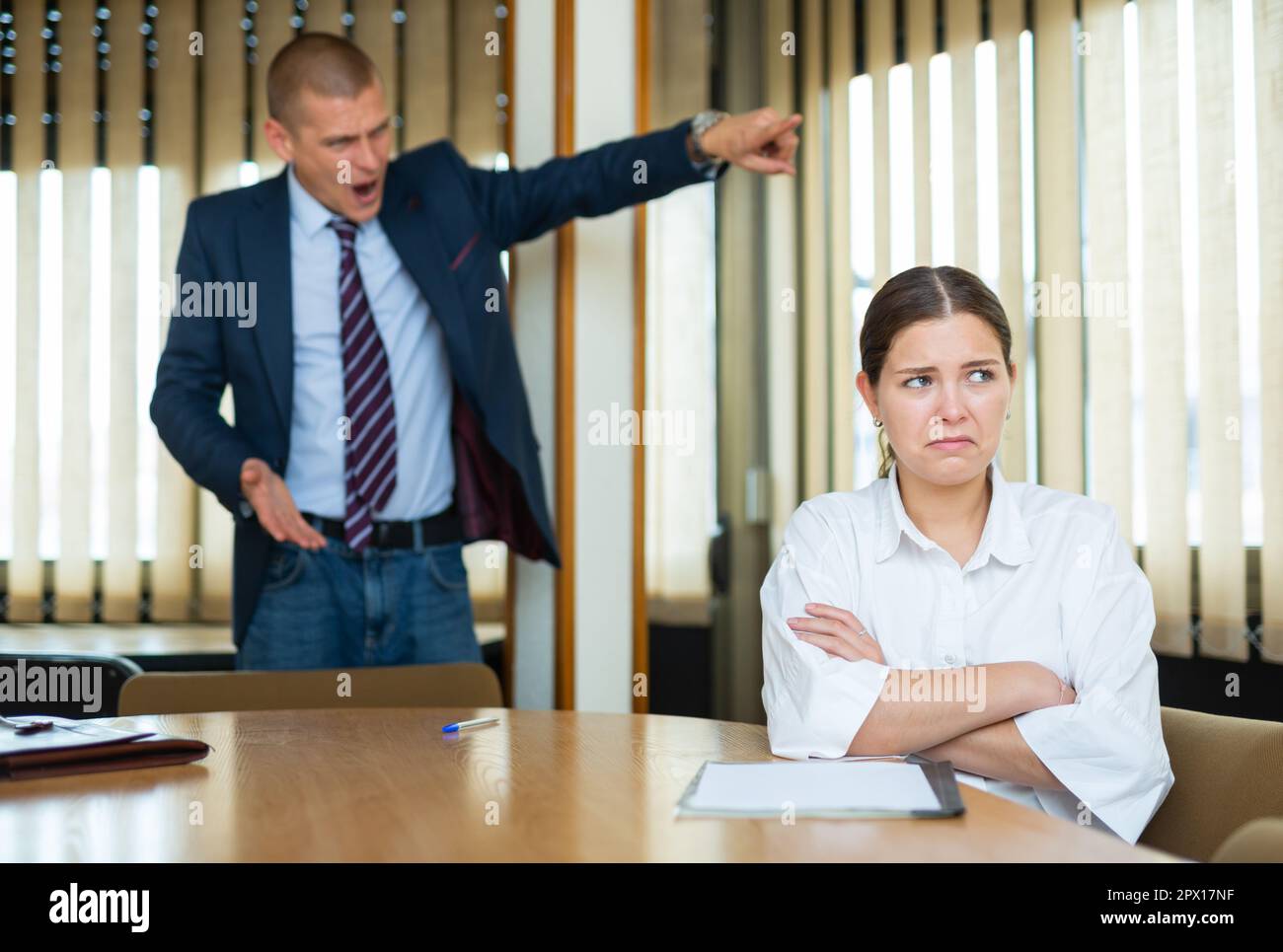 Italian angry female hi-res stock photography and images - Alamy