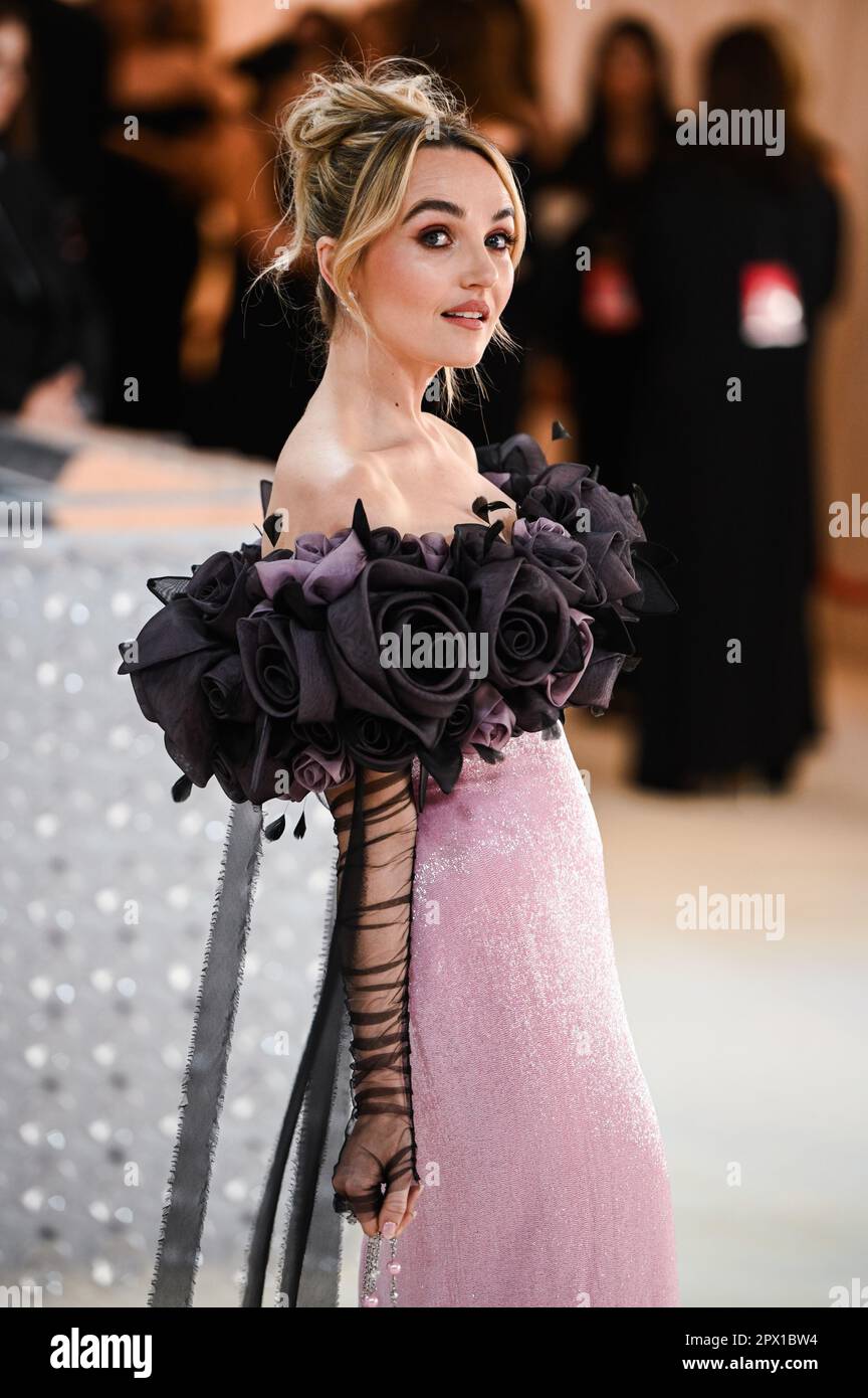 New York, USA. 01st May, 2023. Chloe Fineman walking on the red carpet ...