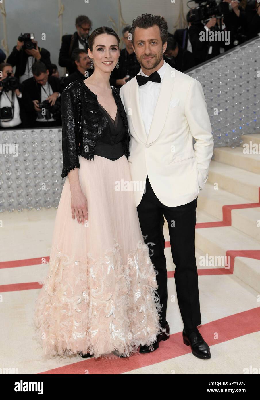 Bee Shaffer, left, and Francesco Carrozzini attend The Metropolitan ...