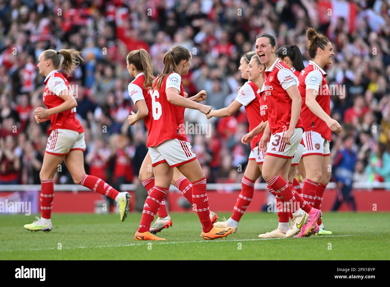 London, England on 1 May 2023. Arsenal Women players celebrate after ...