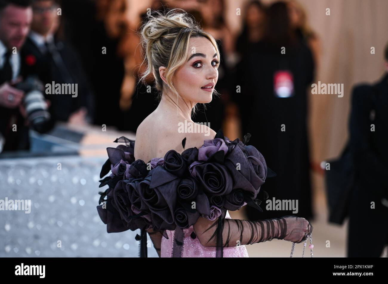 New York, USA. 01st May, 2023. Chloe Fineman walking on the red carpet ...