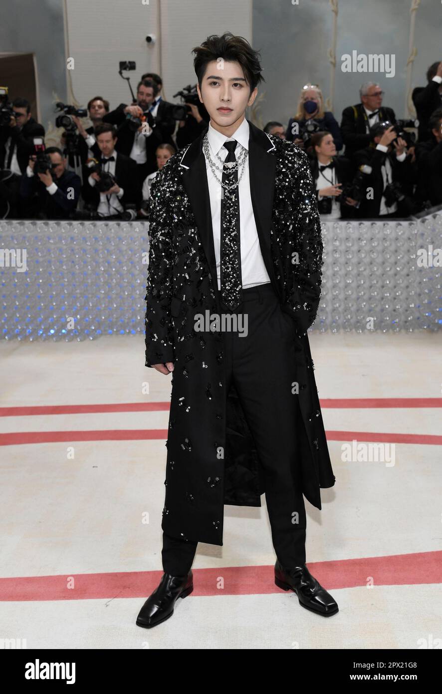 Leon Lai Yi attends The Metropolitan Museum of Art's Costume Institute ...