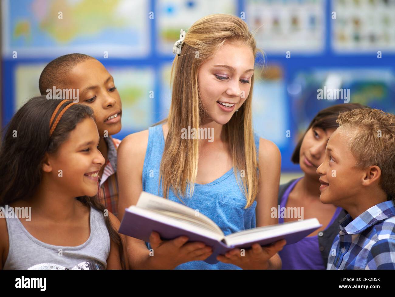 Middle school english class hi-res stock photography and images - Alamy