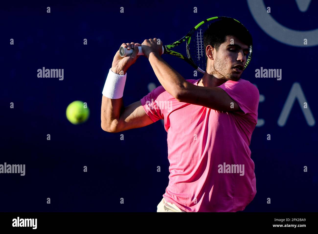 Carlos alcaraz backhand hi-res stock photography and images - Alamy