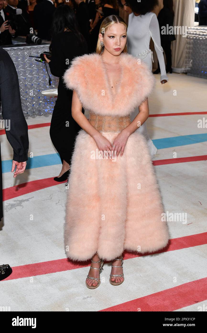 New York, USA. 01st May, 2023. Lila Grace Moss walking on the red ...