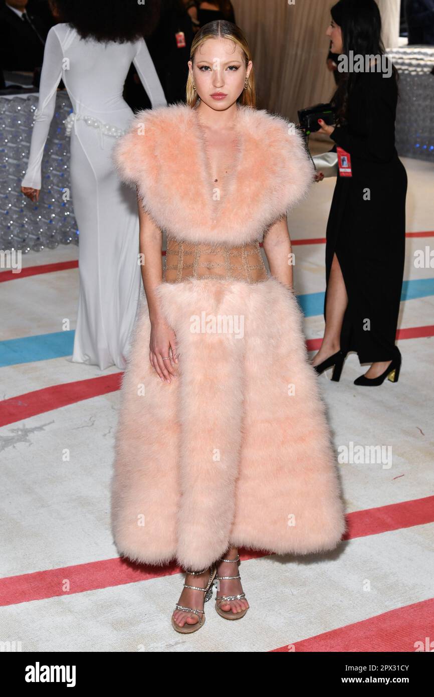 New York, USA. 01st May, 2023. Lila Grace Moss walking on the red ...