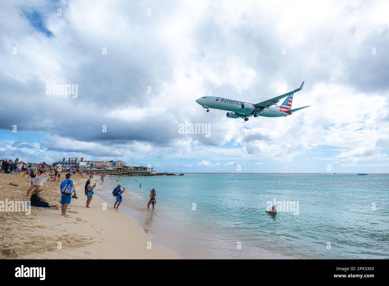 Saint maarten airport hi-res stock photography and images - Alamy