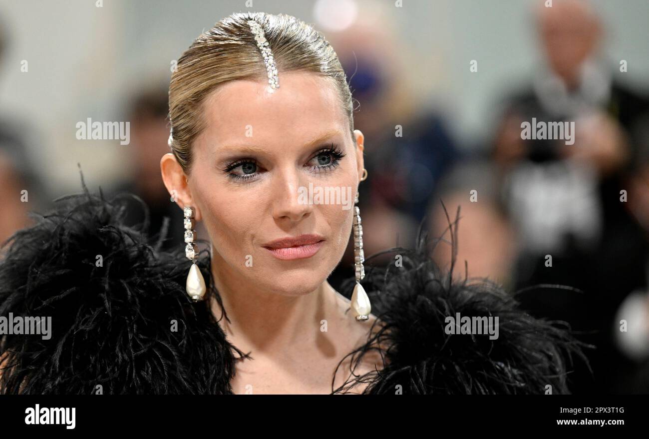 Sienna Miller attends The Metropolitan Museum of Art's Costume ...
