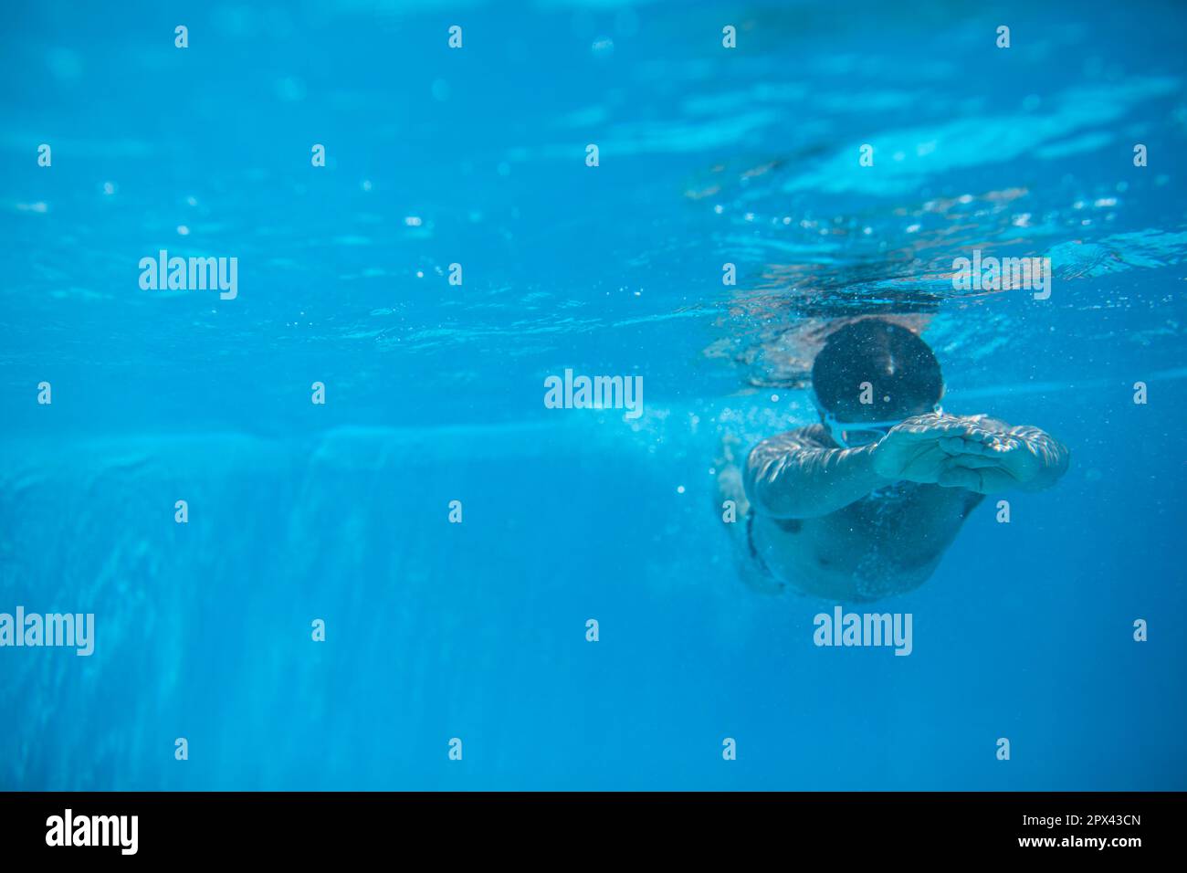 Male swimmer swimming in an outdoor pool - keeping fit Stock Photo - Alamy