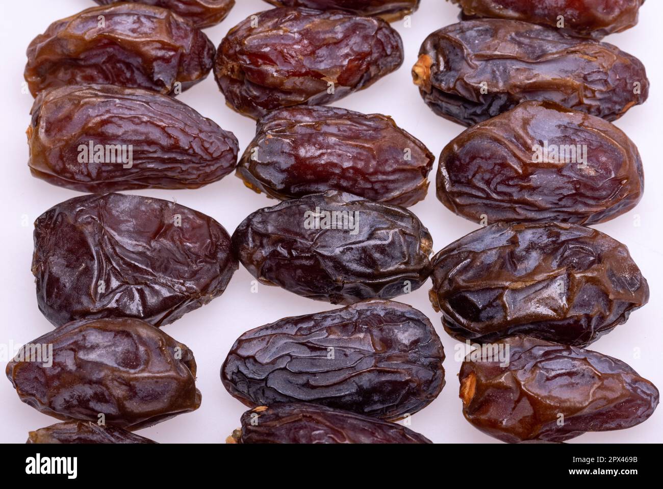 Dried medjoul jumbo dates. Modjoul is one of the noblest variety of ...