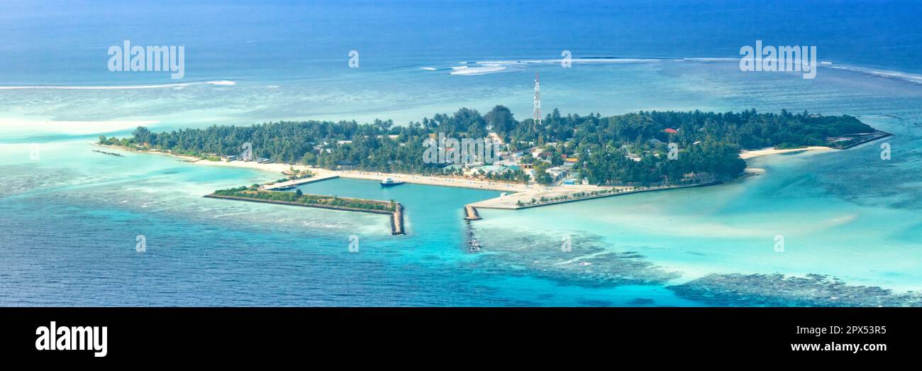 Maldives islands vacation paradise Mathiveri Island panoramic view sea ...