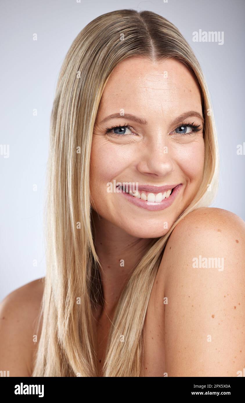 Invisa hi-res stock photography and images - Alamy