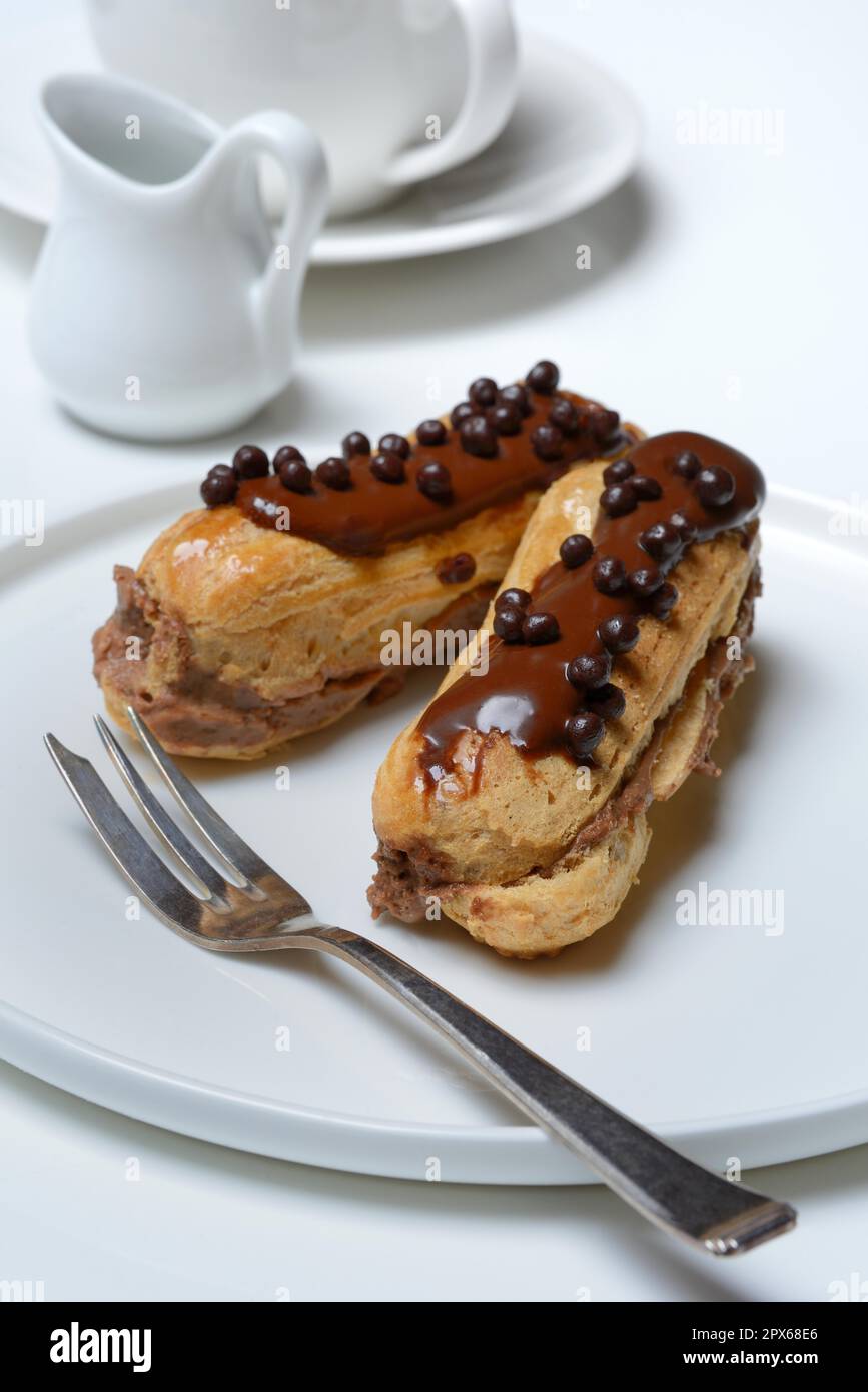 Bake eclairs hi-res stock photography and images - Alamy
