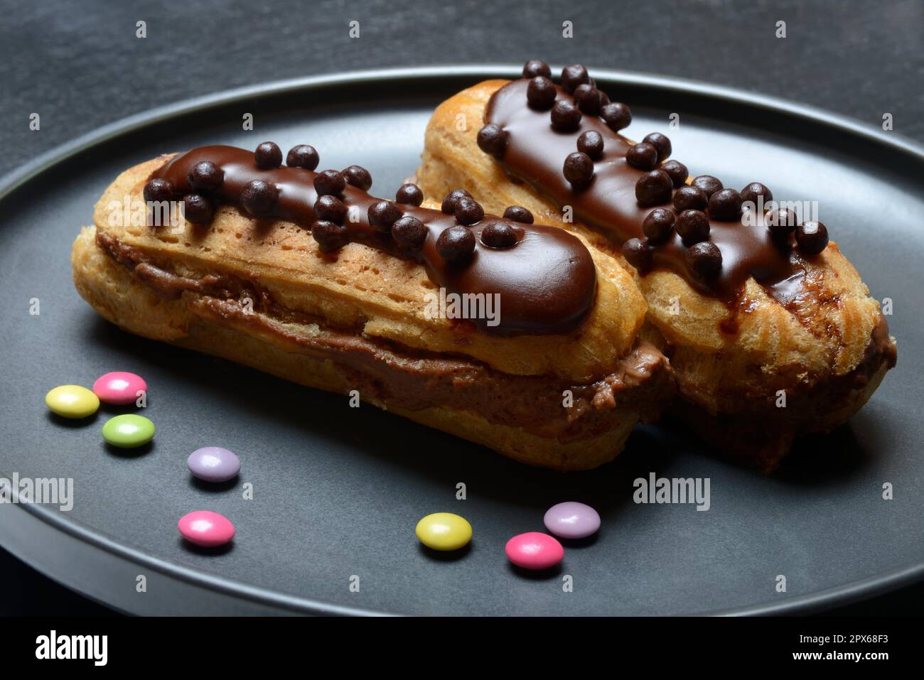 Bake eclairs hi-res stock photography and images - Alamy