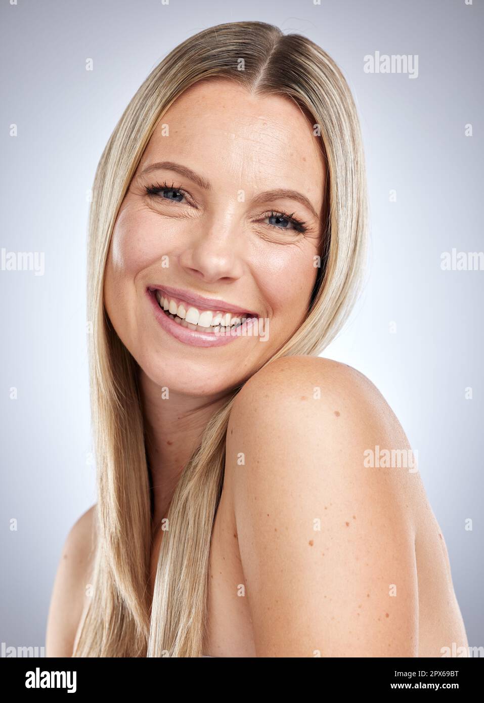 Female mod hi-res stock photography and images - Alamy