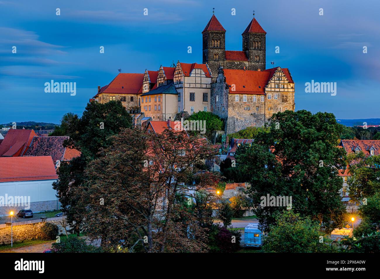 Old town of quedlinburg by night hi-res stock photography and images ...